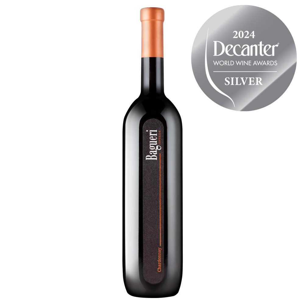 BELO VINO CHARDONNAY BAGUERI, GORIŠKA BRDA, 0,75L Videz: globoko rumene ...